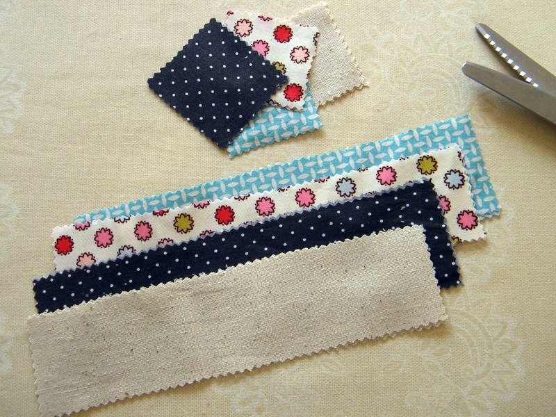 DIY Ruffled Cake Toppers - The Sweetest Occasion