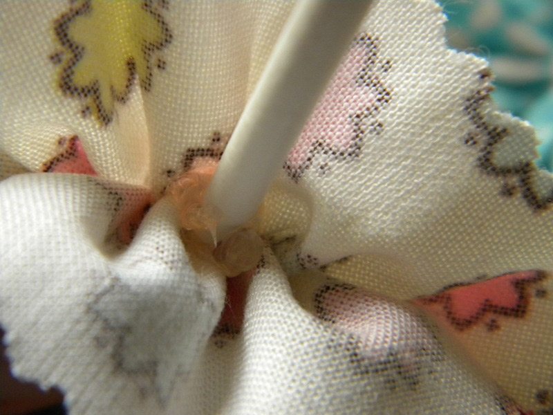 DIY Ruffled Cake Toppers - The Sweetest Occasion