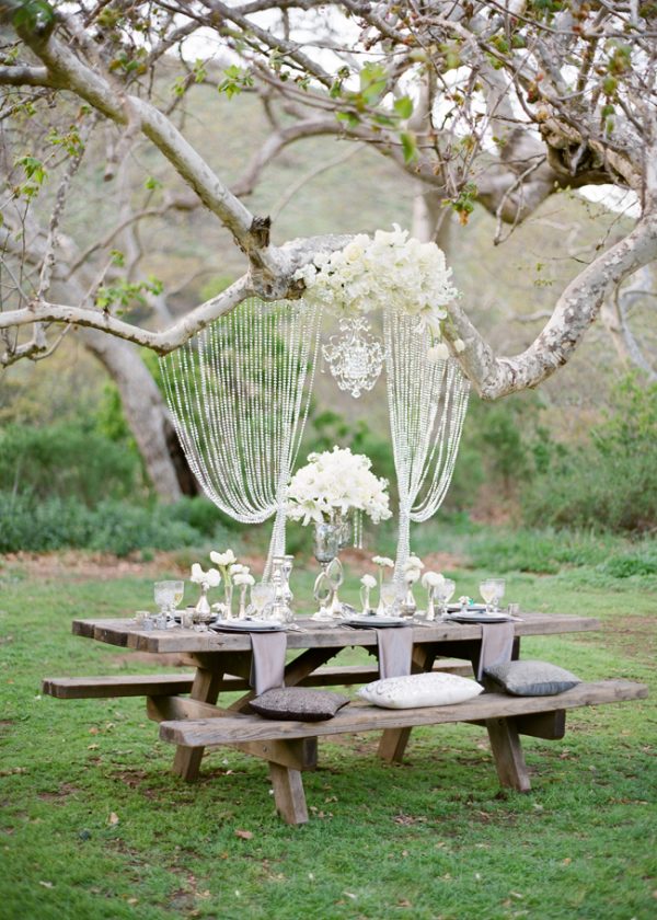 Glamorous Wedding Style Under the Trees - The Sweetest Occasion