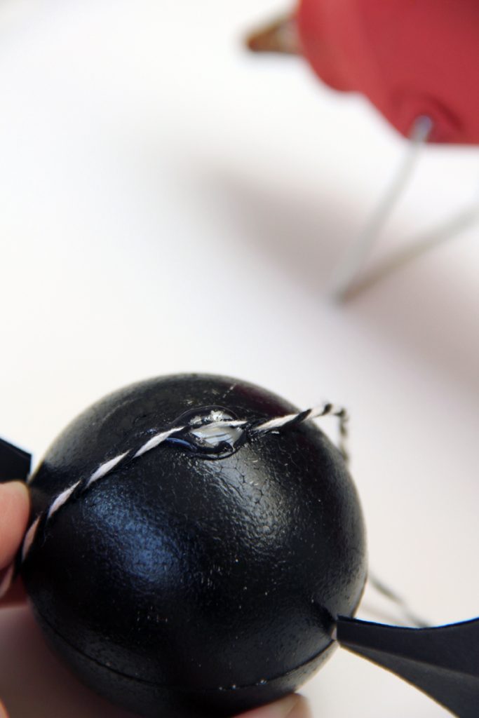 DIY Bat Garland - The Sweetest Occasion