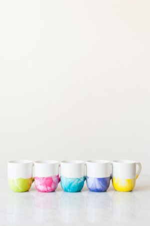 DIY Marble Dipped Mugs - The Sweetest Occasion