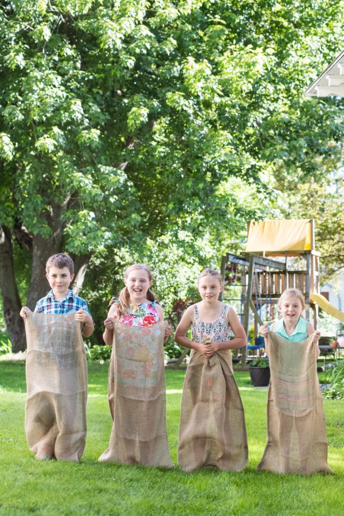 A Summer Neighborhood Lawn Party - The Sweetest Occasion