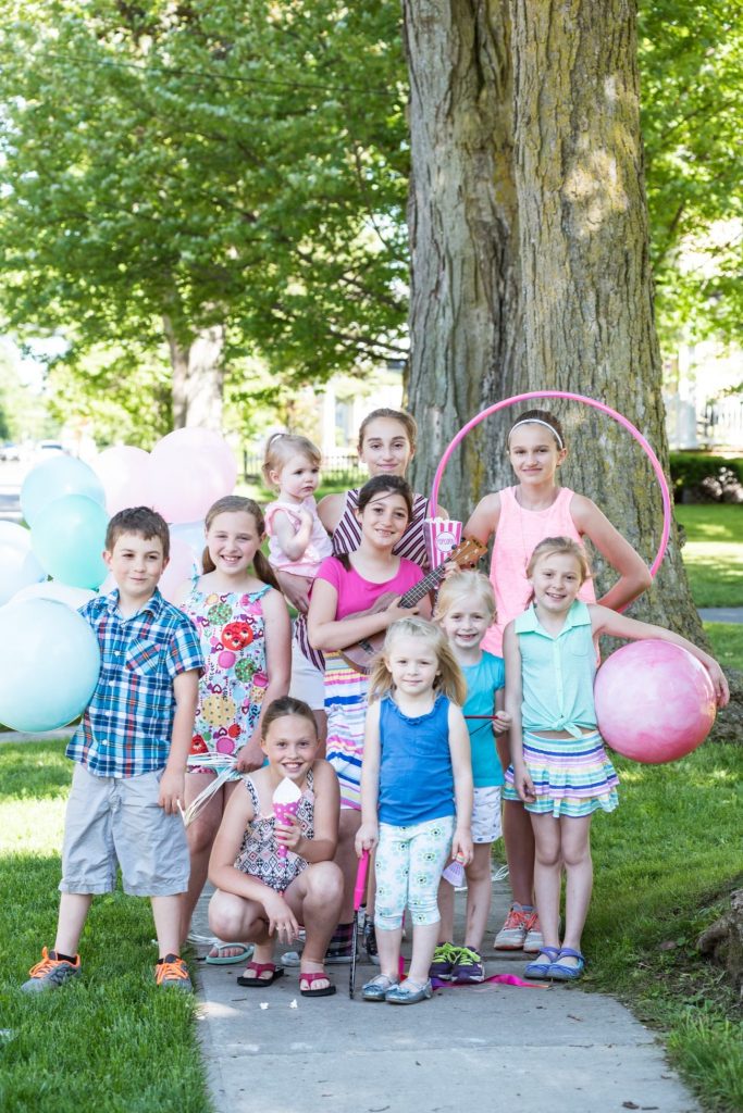 A Summer Neighborhood Lawn Party - The Sweetest Occasion