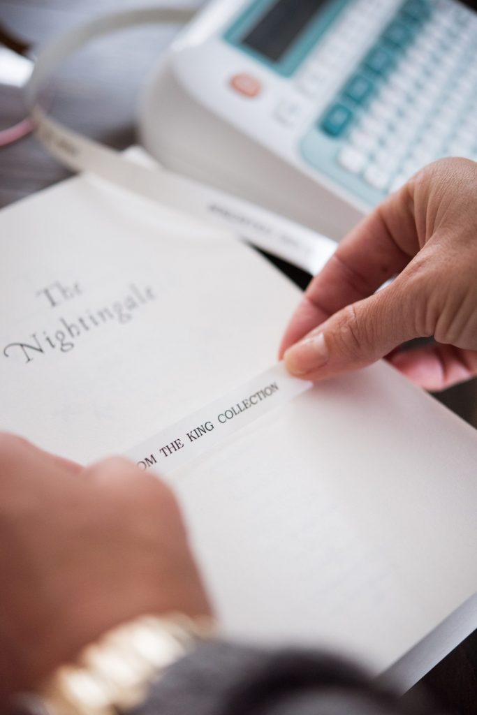 Host a Modern Book Club Party Your Friends Will Love - The Sweetest ...